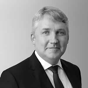 BRIAN SAUNDERS BW SQUARE CROP - Cerberus Capital Management